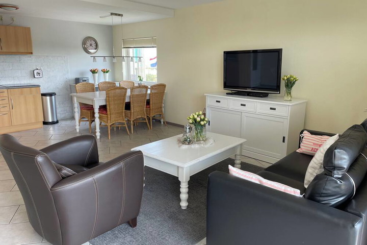 2 Bedroom Accommodation In Julianadorp Aan Zee - Julianadorp