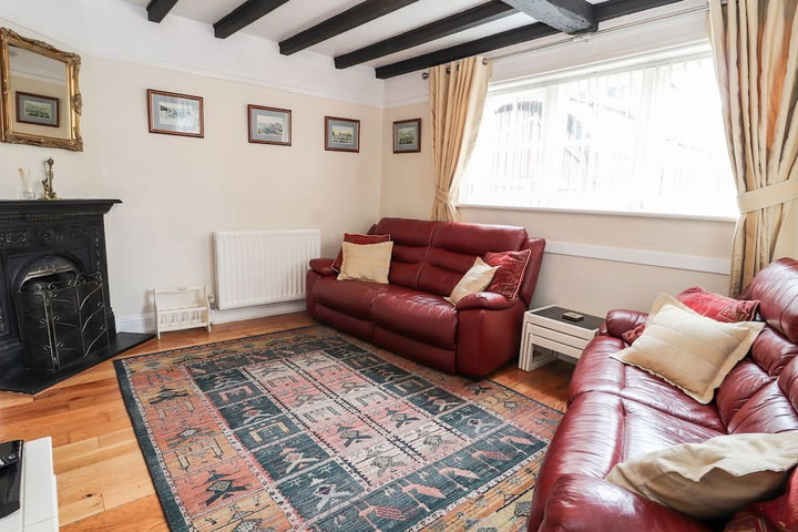 Scotch Hall Cottage, Pet Friendly, With A Garden In Trevor - Llangollen