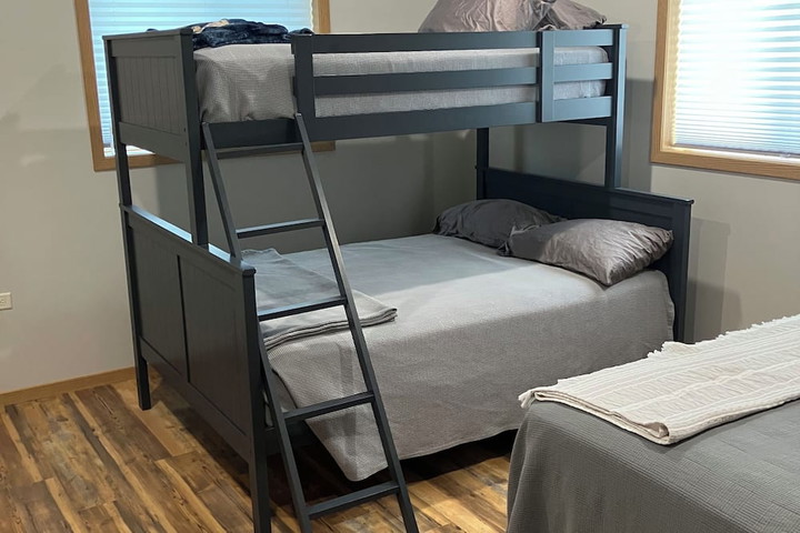 Headquarters Lodge , Pollocks Newest Lodging Option , Completed In January 2025 - Lake Oahe