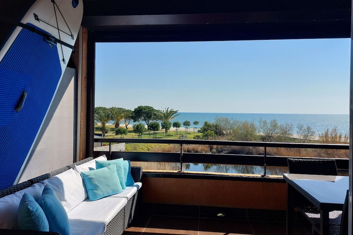 Bel Appartement En Bord De Plage Face à La Mer - Ghisonaccia