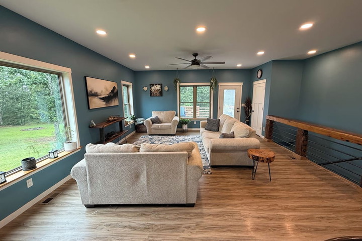 6br Ozark Retreat On 10 Private Acres - Fire Pits, Game Room & Patio - Rolla, MO