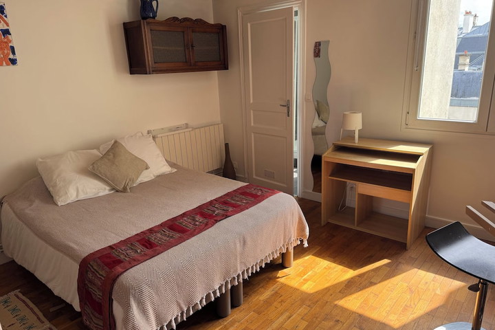 Studio Marais, Ensoleillé, Avec Ascenseur: Un Nid Douillet Dans Le Ciel - Vitry-sur-Seine