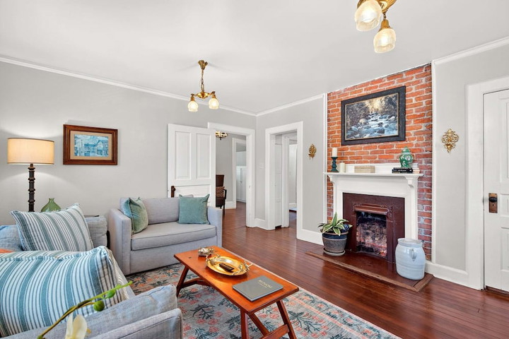 Pet-friendly 1900 Cottage In Biltmore Village | King Bed | 2 Min. To Biltmore Estate! - Asheville, NC
