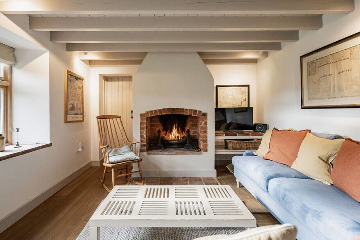 A Pretty Norfolk Cottage - Blakeney