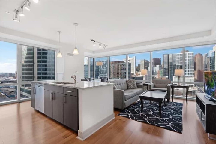 Luxury 1br | Full Kitchen | Work Desk & Wifi | By Gls - Boston