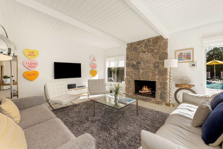 Luxury Palm Springs Estate 3bedroom House & 3 Casitas, Salt Water Pool & Hottub - Palm Springs, CA