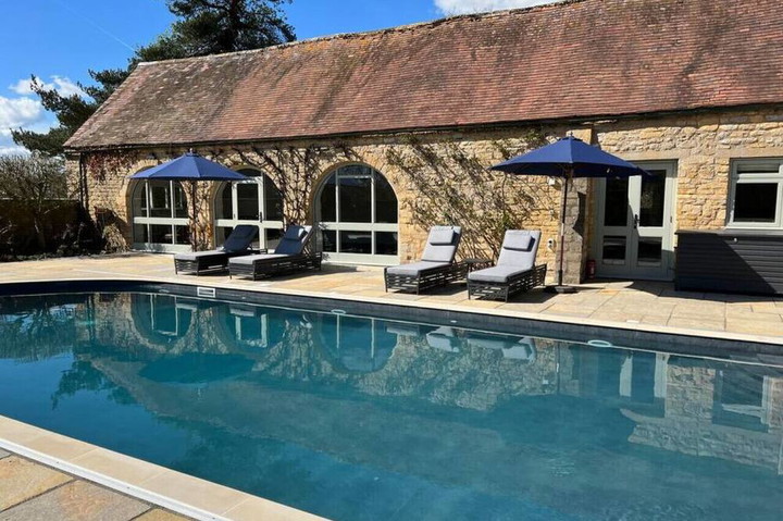 Two Luxury Cottages With Pool - Tewkesbury