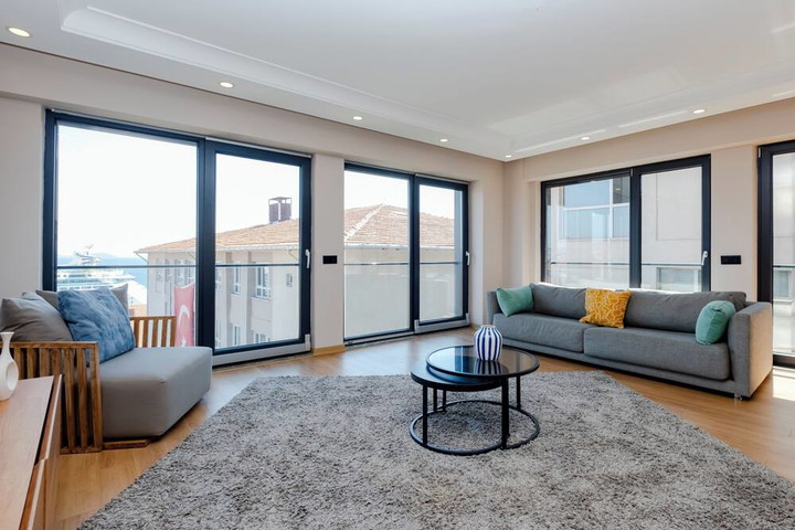 Bosphorus View With 1-bedroom And 2 Double Beds - Elevator - Car Parking - Istanbul
