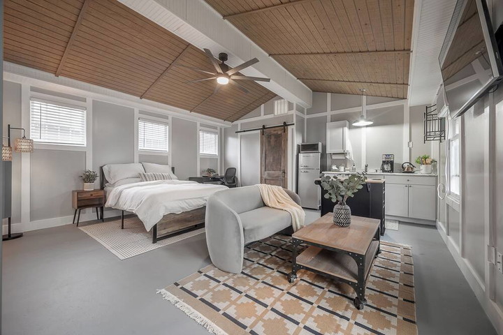 The Cozy Cottage - Private Yard Pet Friendly Seminole Heights - フロリダ州