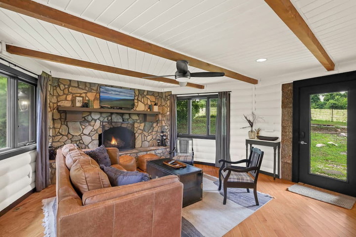 Hot Tub! Bunks! Fireplace! Close To Downtown Boone And Skiing! Dog Friendly! - Blowing Rock, NC