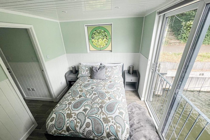 Lady Lily, A Cosy River Boat With Castle Views In Maidstone - Maidstone