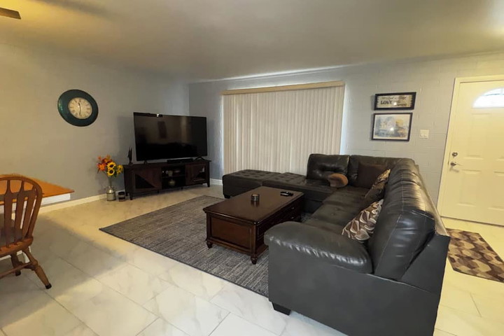 Serene 2-bedroom House With Ac In Sunny Sun City - Sun City, AZ