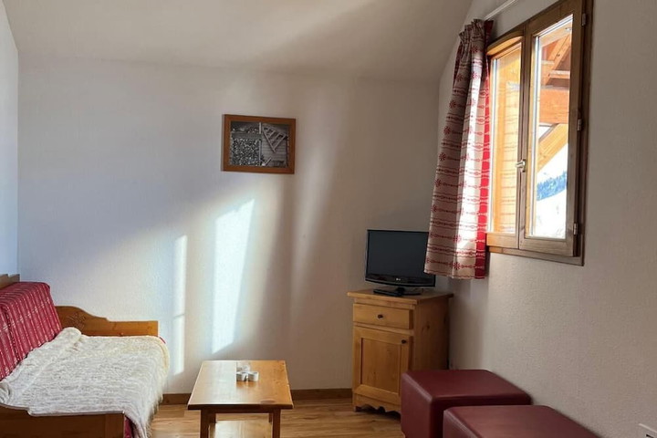 Télévision, Casier à Ski, 32m², Albiez Montrond - Albiez-Montrond