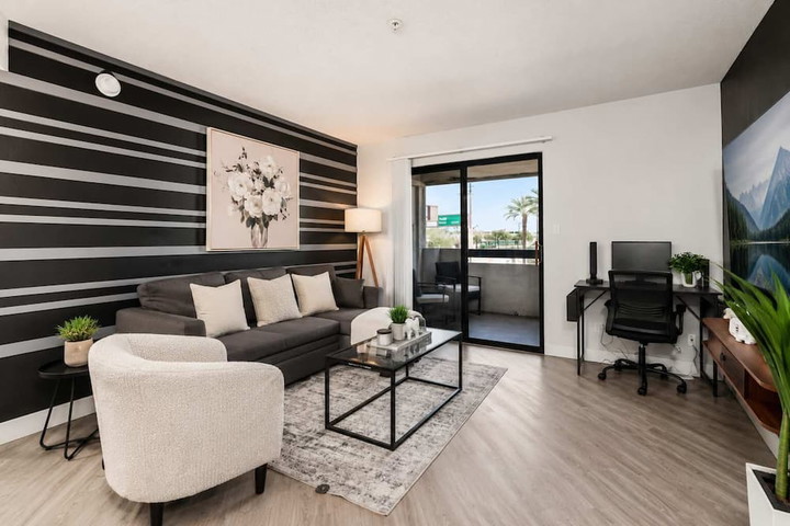 Modern Tempe Retreat Near Asu Pool, Gym, Pet-friendly, Parking - 吉爾伯特