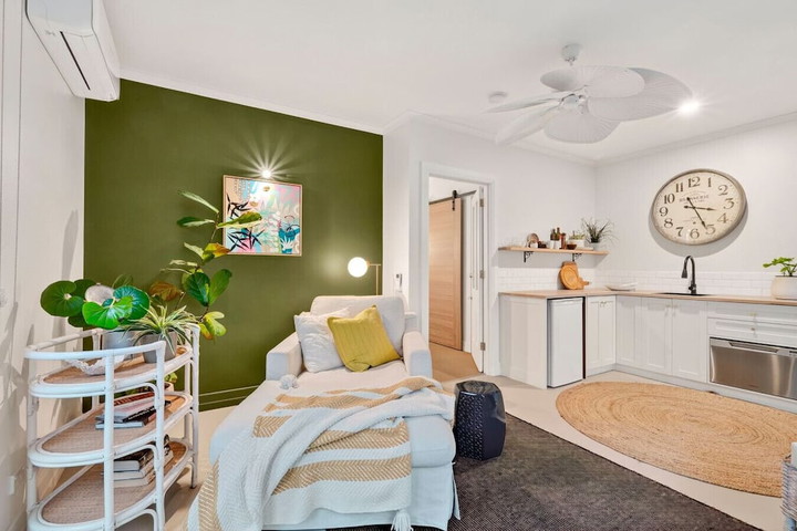 Comfortable & Cosy Unit W/ Garden Views - Point Lonsdale