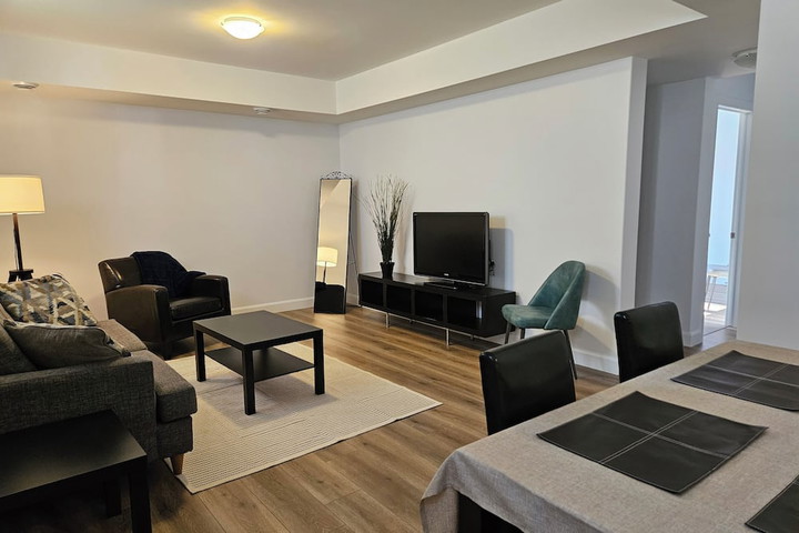 Fabulous 2-bedroom Apartment With Wifi In Kingston West End - Kingston