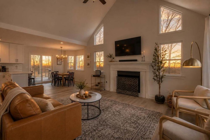 Woodland Retreat - Modern Comfort Near Nashville - Fairview, TN