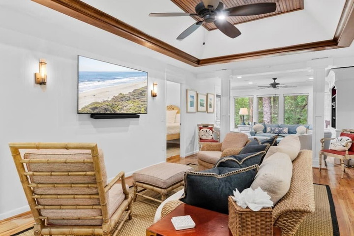 Kiawah Exclusives | 1063 Sparrow Pond Cottage - South Carolina