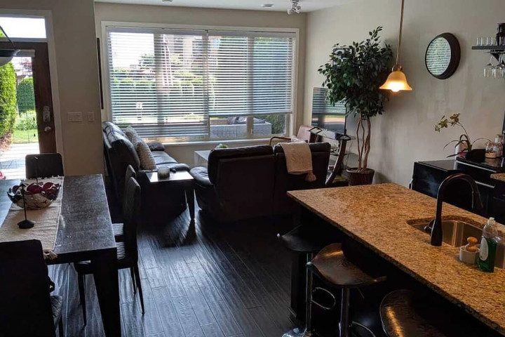 Cozy 2-bedroom Plus Den Townhome In Beautiful West Kelowna. - West Kelowna