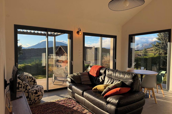 The Nest - Cosy Chalet For 2 With Private Garden, Sun Terrace & Mountain Views - Gap