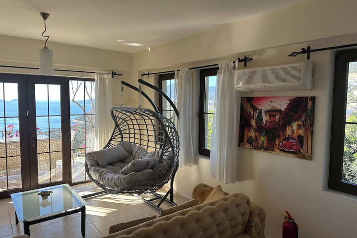 2 Bedroom Self Contained Furnished Flat With Pool, 5 Mins Walk To Town & Beach. - Kalkan