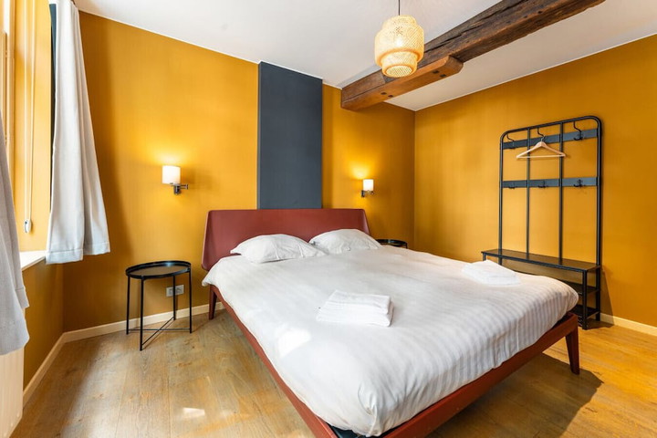 Amazing Scenic City View Room The Lake Suites - Bruges