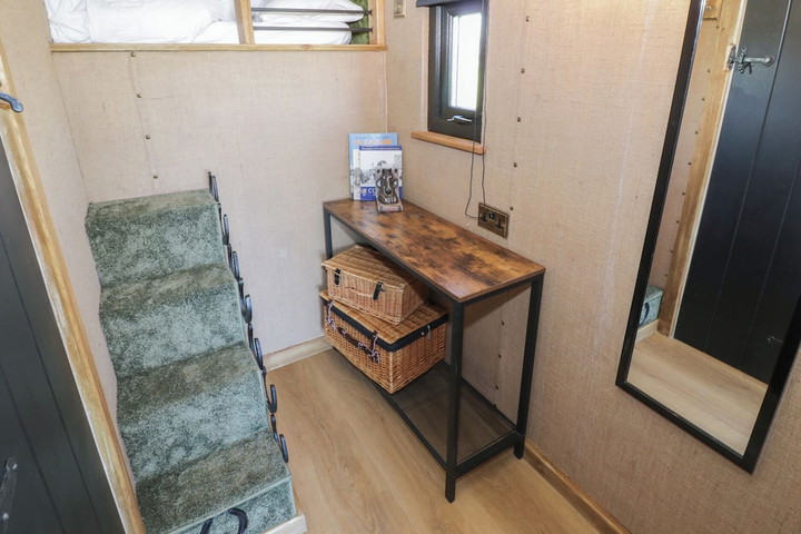 Gigi's Horsebox, Pet Friendly, With A Garden In Broadway - Winchcombe