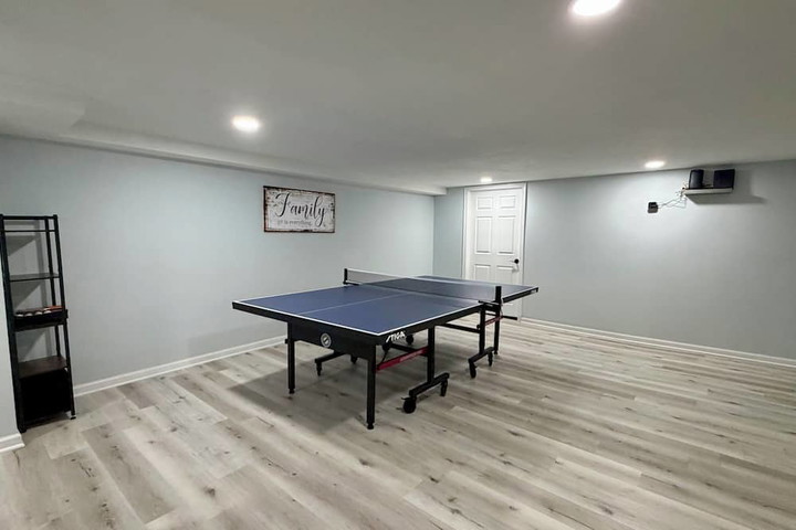 Spacious 4-bedroom House Packed With Entertainment In Charming Kenosha - Kenosha, WI