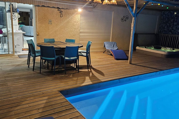 La Villa Des Lions à 15 Min à Pied Du Grau D'agde Avec Piscine Et Jacuzzi Privée - Vias