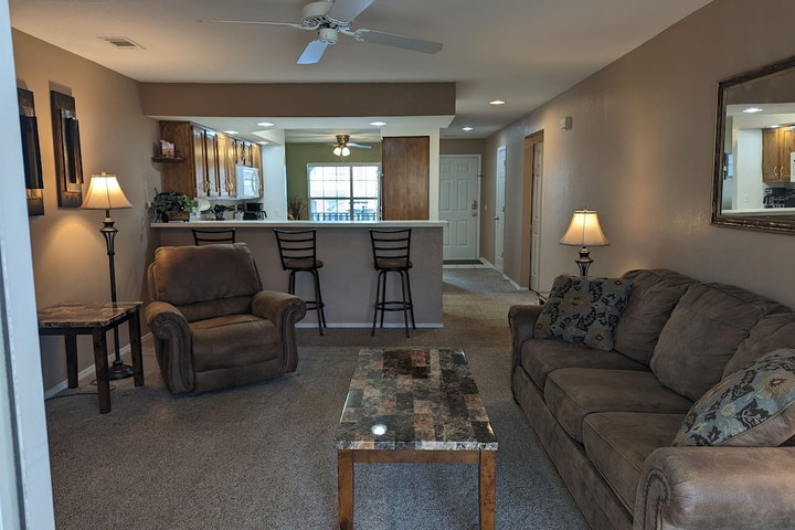 Bluffs Hideaway~pointe Royale Resort~pools~hottub~fishing - ブランソン, MO