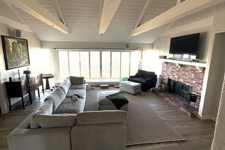 Spacious 5-bedroom House And Casita With Endless Views Of The Temecula Valley - Murrieta, CA