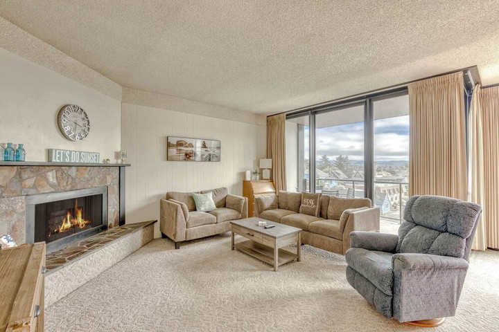 Sand & Sea (318) Seaside Memories Beach View Condo - Cannon Beach, OR