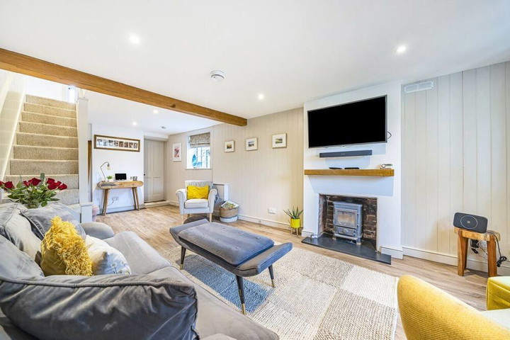 West Wittering Rosemary Cottage Sleeps 5, Nr Beach, Parking & Family Friendly - West Wittering