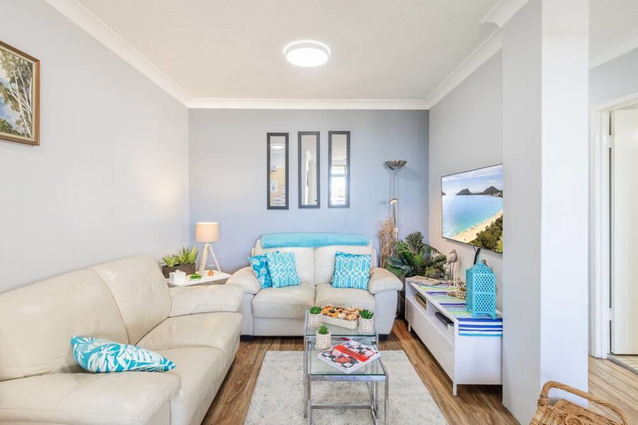 The Commodore, 23,9-11 Donald Street - Delightful Unit With Gorgeous Water Views, Air Con And Wi-fi - Port Stephens