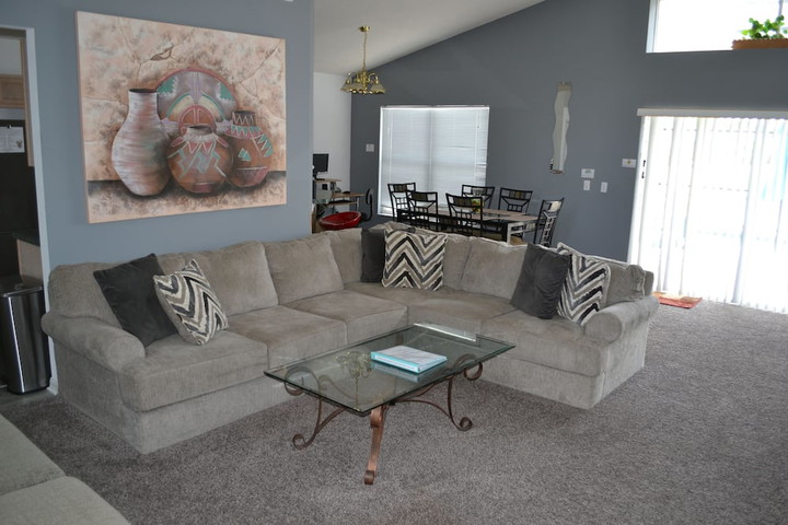 Lakeview Pool Villa | 15-20min Disney | Staffed 24x7 Gated Resort | Games Room - Kissimmee, FL