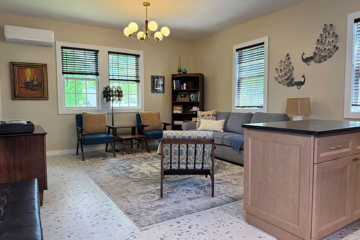Lovely 1-bedroom Mcm Apartment With Ac Near Downtown New Bern - New Bern, NC