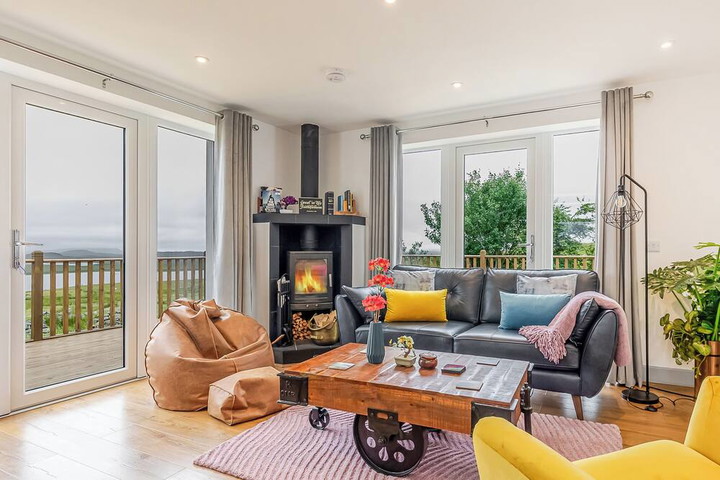 2 Bedroom Accommodation In Achmore - Lewis and Harris