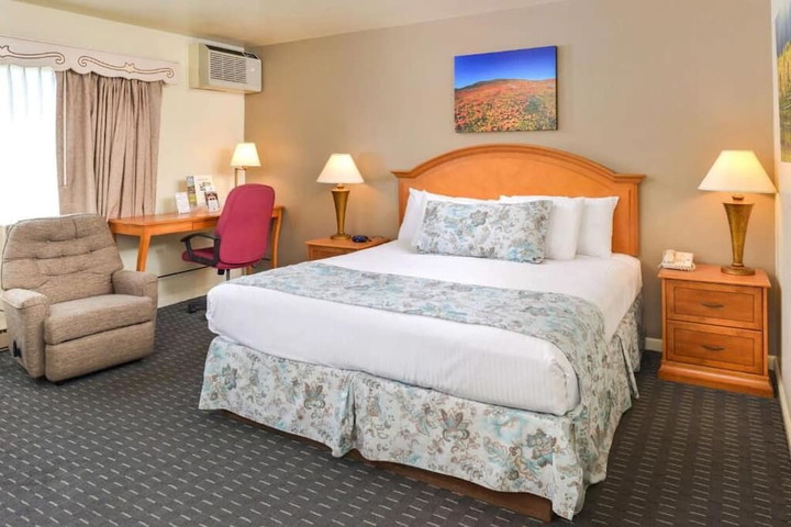 Excellent Choice! Continental Breakfast & Parking, Visit Alisal Commons Park - Los Alamos, CA