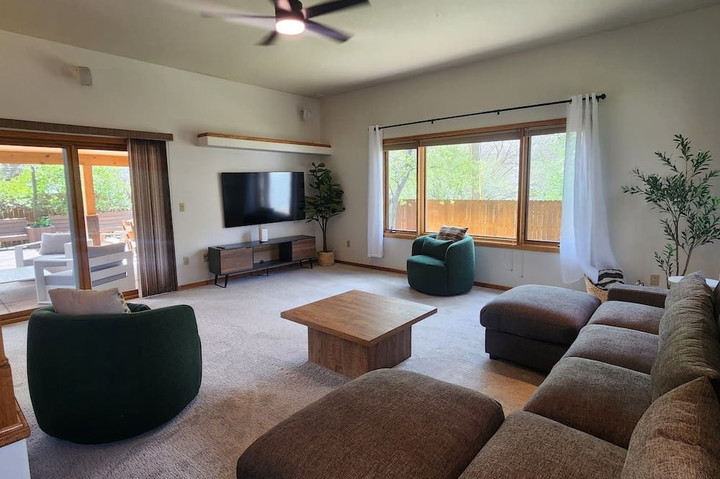 Spacious Glenwood Home W Huge Deck And Sleeps 12 - Glenwood Springs