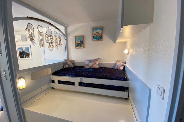 Joli Studio Climatisé Au Port De Hyères. Proche Plages, Restaurants, Commerces. - Hyères