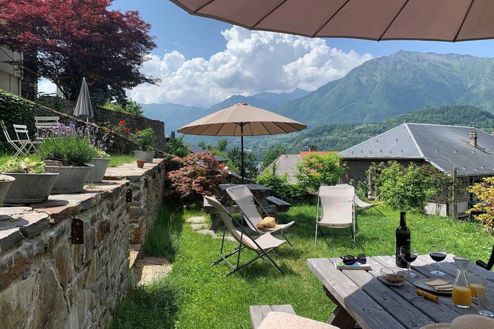 Eco-friendly Apartment In 15th Century Building, Heart Of Conflans - Albertville