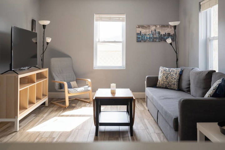 Beautiful First Flr, 2-bedroom Apt W/ Free Parking - Yorktown, NY