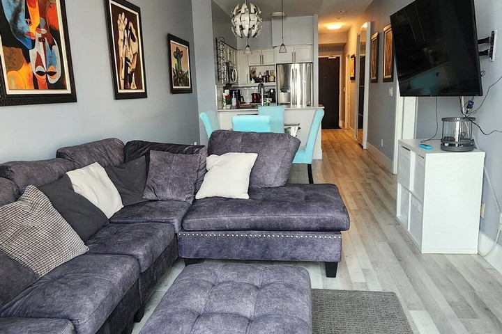 2-bedroom Apartment In Amazing Toronto With Cool Ac Breeze - Mississauga