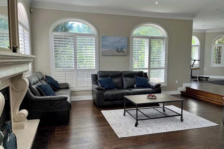 5 Acre Luxury Estate. 15 Min From Niagara Falls - Welland