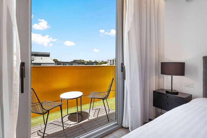 Nest On Newcastle  N2 - Subiaco