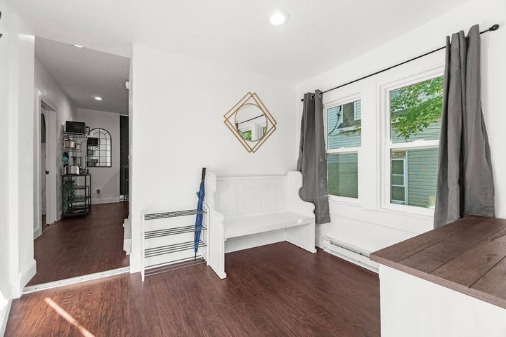 Classic Brick Apartment | Convenient Parking - Fort Wayne, IN