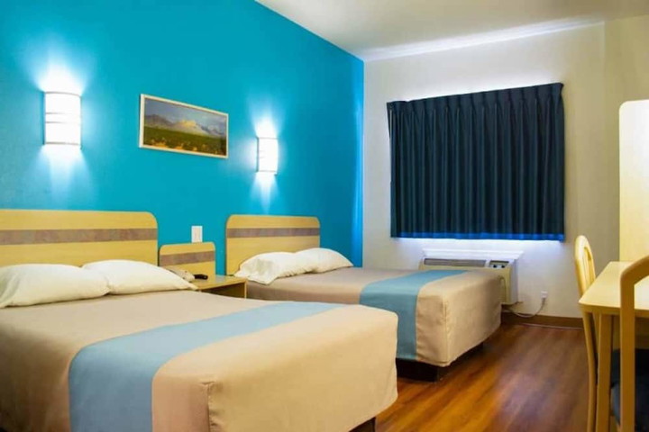 2 Queen Beds | Non-smoking - Las Cruces, NM