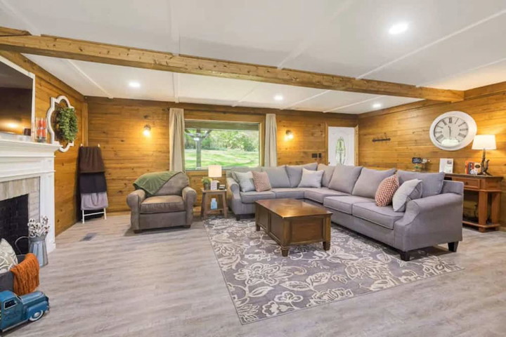 Free Ruby Falls Ticket & More -Cabin-pets Welcome-outdoor Space-hiking-chattanooga-cloudland Canyon - Lookout Mountain, TN