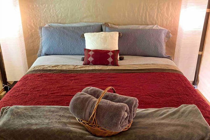 Luxurious Tent For A Romantic Getaway In Mountain View Village, Hawaii - ハワイ州
