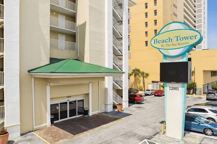 Split King | Palm & Tide | Private Sleeping Areas | Old Florida Style - Panama City Beach, FL